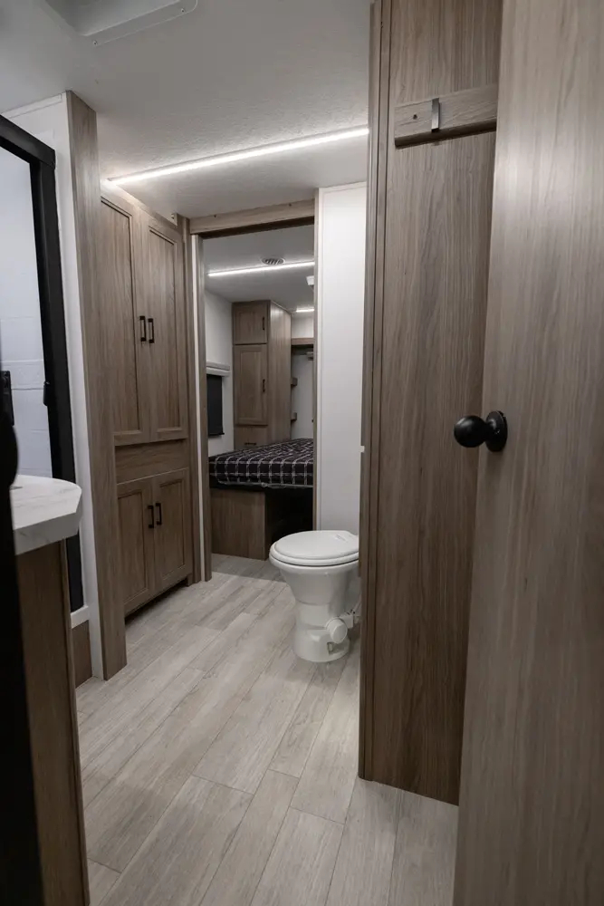 2025 Freedom Express Ultra Lite 298FDS Couples Camper Trailer – Pik-A ...